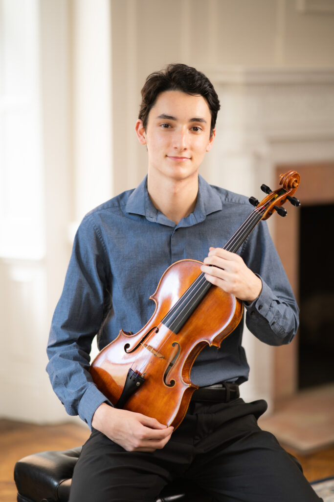 Emad Zolfaghari Wins Top Prize at 2024 Primrose International Viola ...