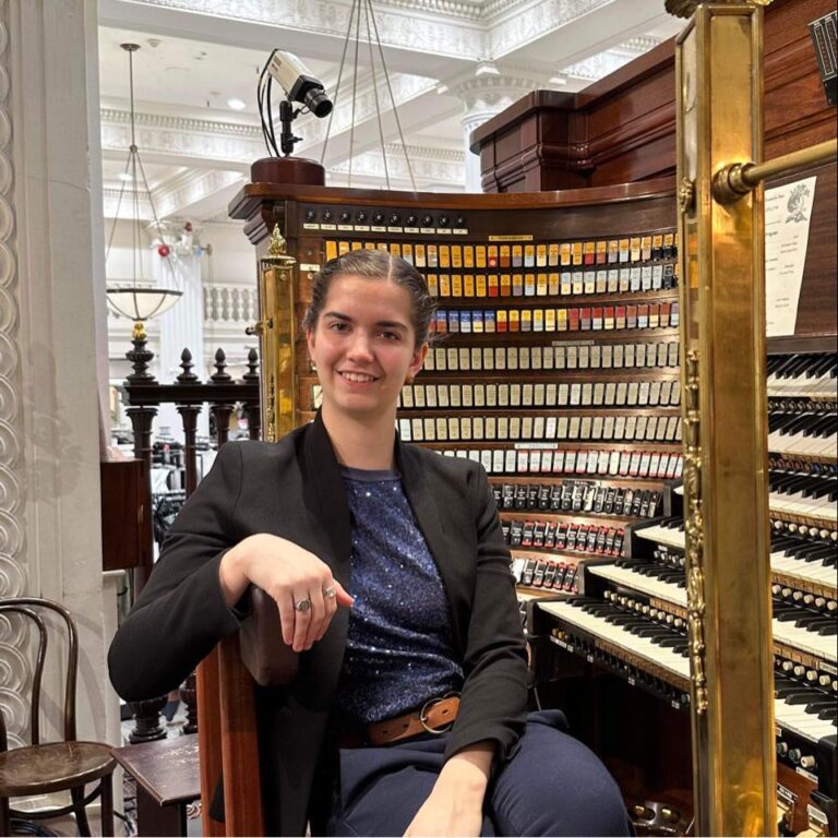 Alumna Spotlight: Emily Dawn Amos (Organ ’23) - Curtis Institute of Music