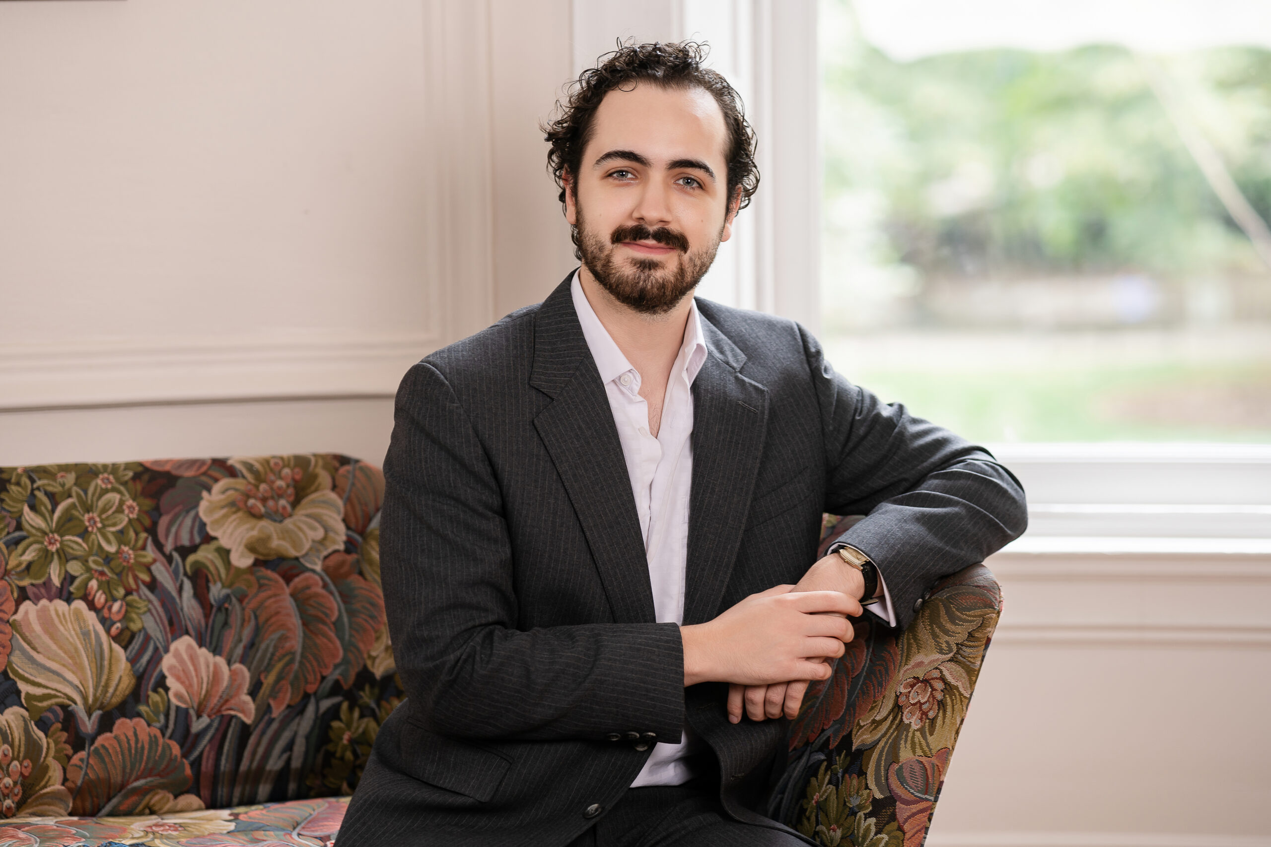 Meet the Student: Q&A with Baritone Emilio Vásquez - Curtis Institute ...